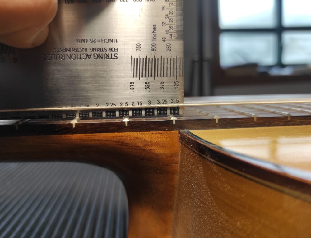 What is the right string height for a classical guitar? - David Duyos ...